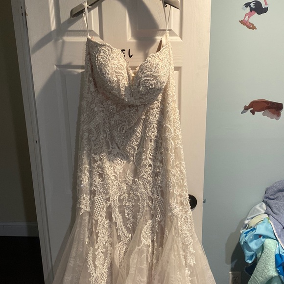 Allure Bridals | Dresses | Allure Bridal Gown 96 | Poshmark